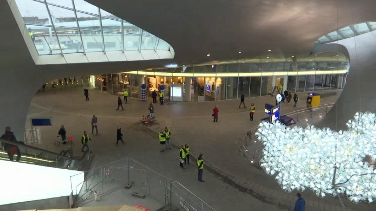 Arnhem CS na 19 jaar nog niet af - YouTube