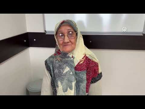 Çocukken ailesinin okutmadığı \