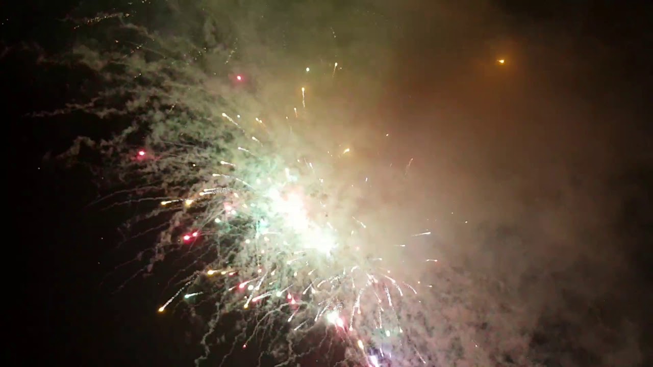 Great Yarmouth summer fireworks finale - 23rd August 2017 - YouTube
