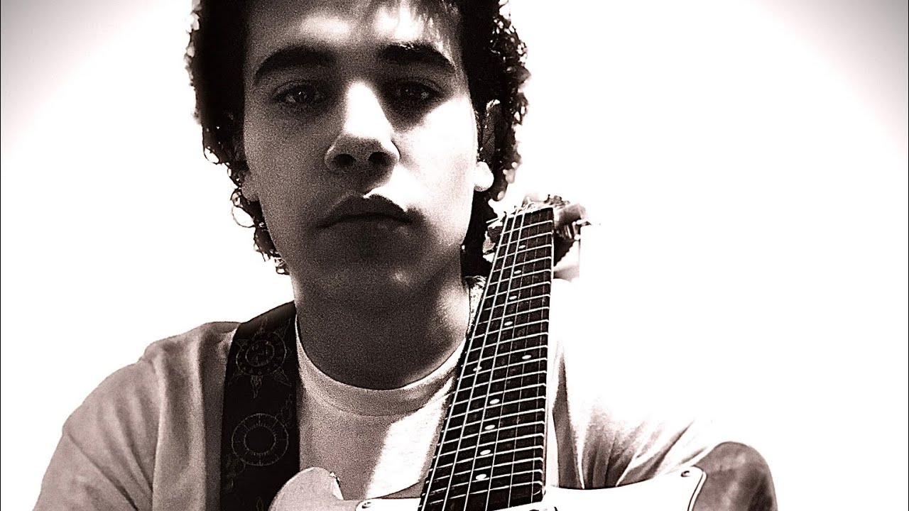 Slow build up into Riffage - YouTube