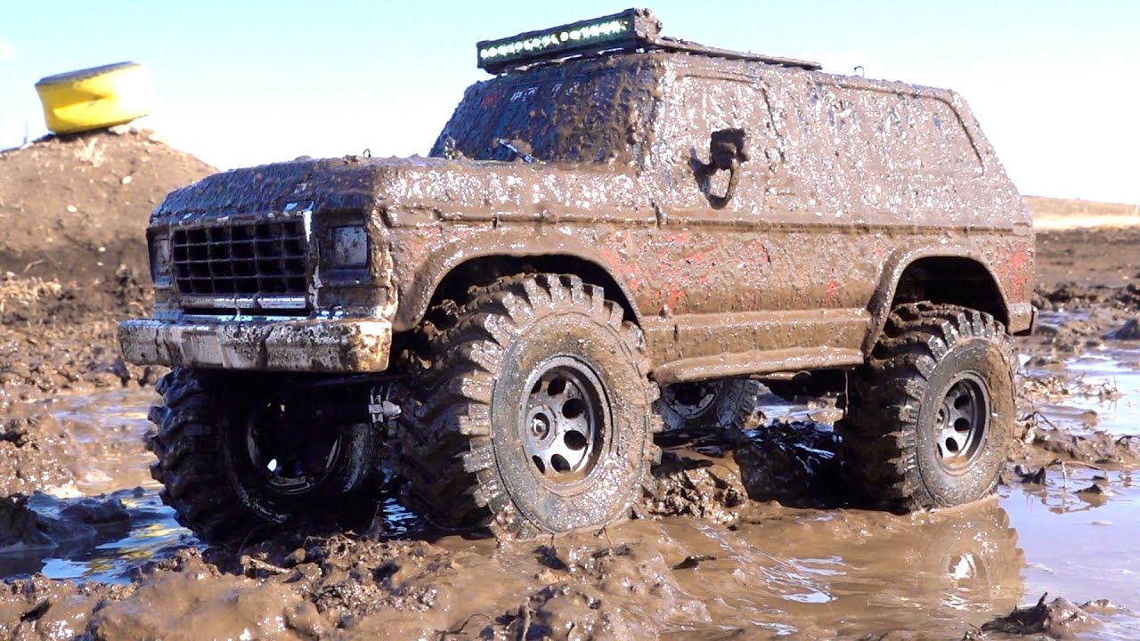 LOCKDOWN: MUD HOG FORD BRONCO - RED NECK MUCKY SWAMP BOG PAINT JOB ...