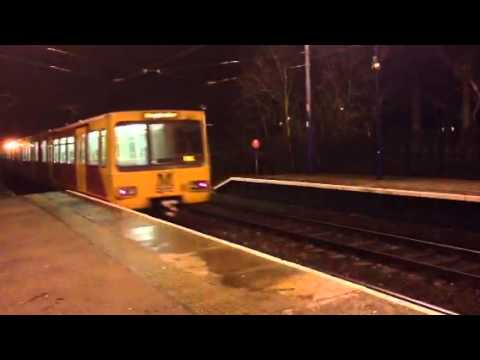 Tyne & Wear Metro - 4009/4006 - Longbenton - YouTube