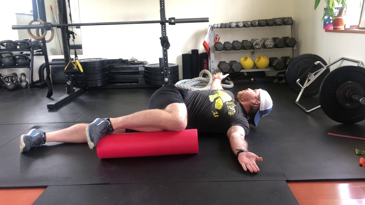 Joshua Reed: Side Lying Thoracic Rotations with Foam Roller - YouTube