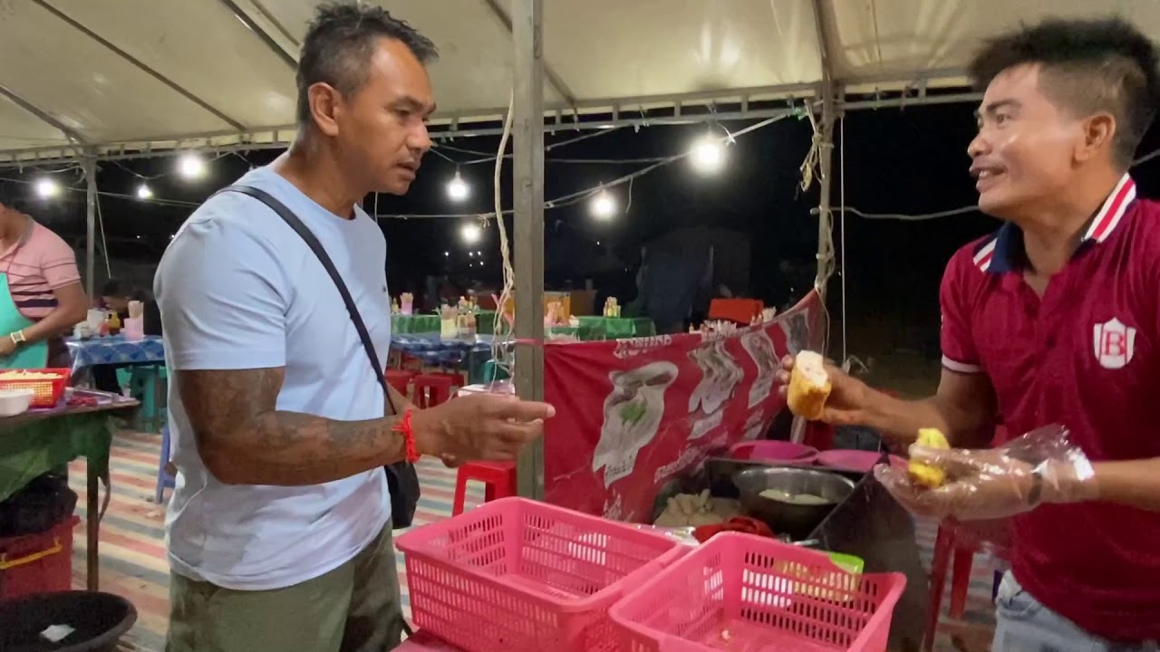 Night Market at Banlung Ratanakiri ផ្សាររាត្រី នៅបានលុង ខេត្តរតនគិរី ...