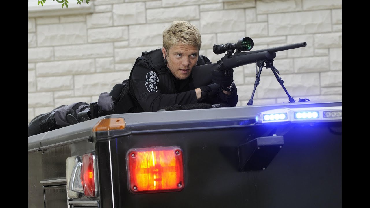 Flashpoint Team One with Flashpoint Theme 2 - YouTube