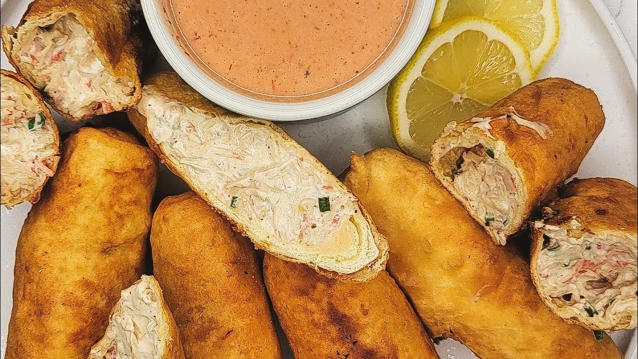 Cajun Crab Ragoon with Bang Bang Sauce 🦀 👨🏽‍🍳Easy Appetizers - YouTube