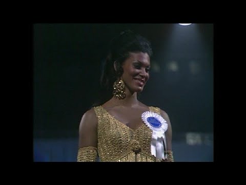 Miss World 1970 🌎 Evening Gown Competition 👗 - YouTube