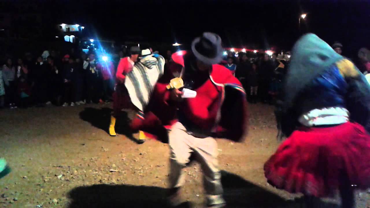 Festival del cachullapi en QUINGEO MONJAS - YouTube