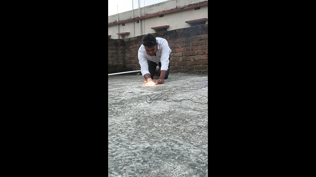 diwali dhamaka video 💥💥 | chakri vs mirchi patakha 🔥🔥 | crazy ...