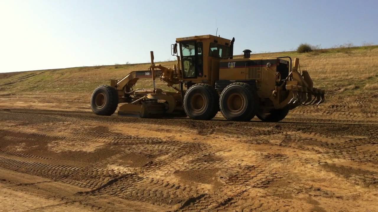 14 H CAT Motor Grader Wing - YouTube