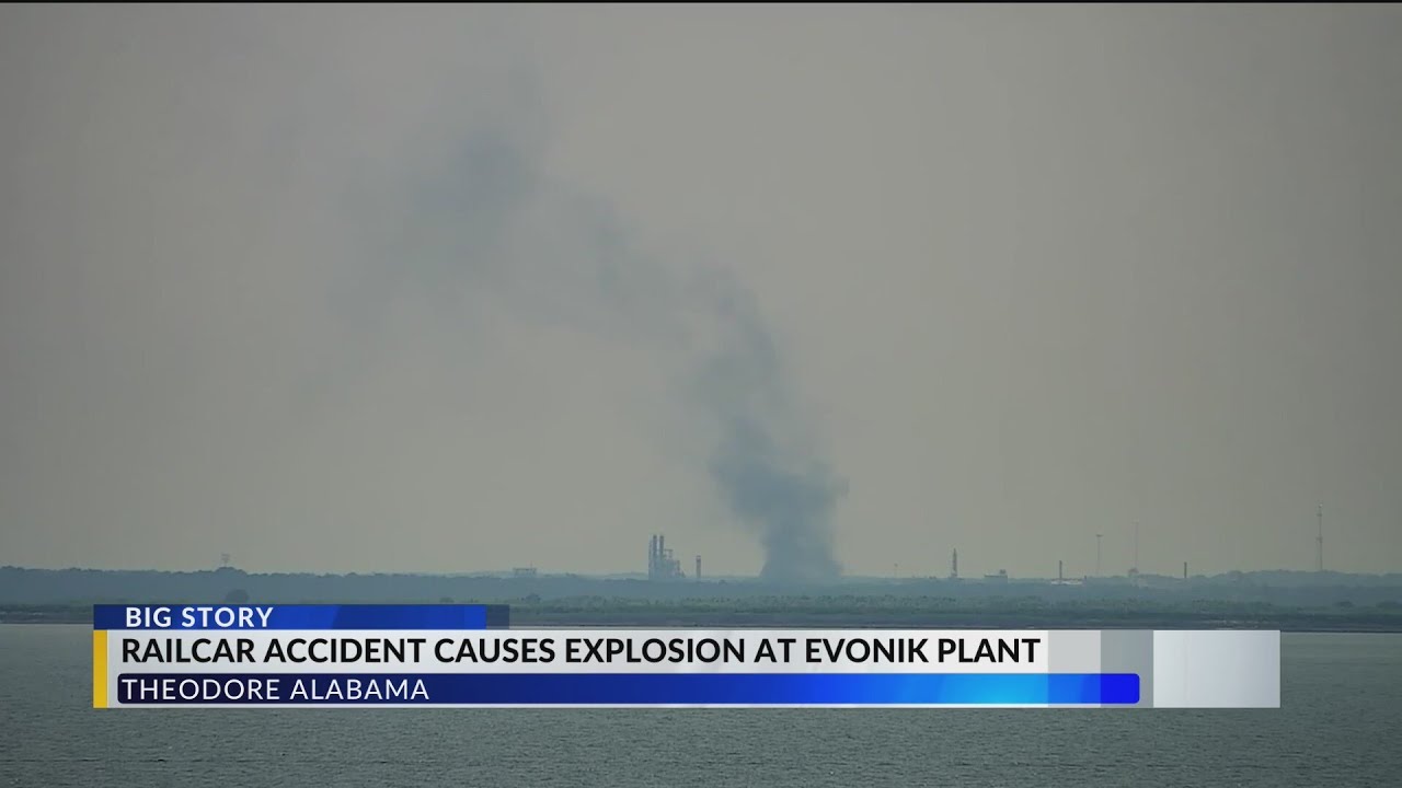 Explosion at Evonik chemical plant in Theodore - YouTube