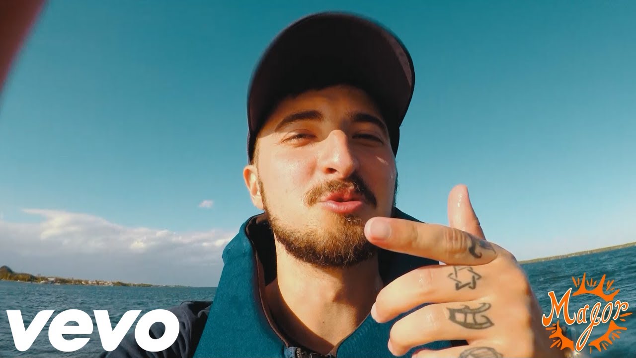 Good For Me (Official Music Video) - Daniel Mouyal - YouTube