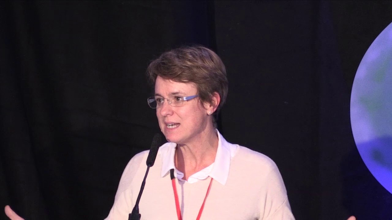 Emma Ineson: 1 John Bible Study - YouTube