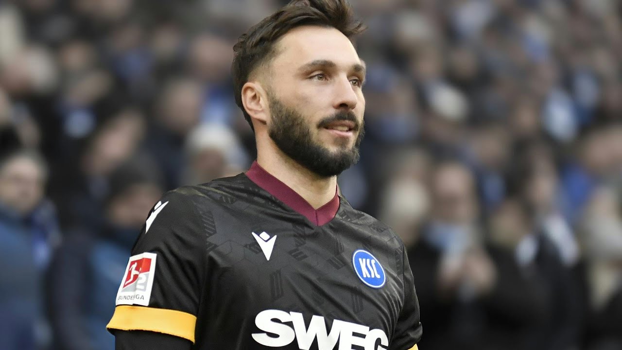 VIDEO: Routine im Sturm: KSC setzt weiter auf Schleusener - YouTube