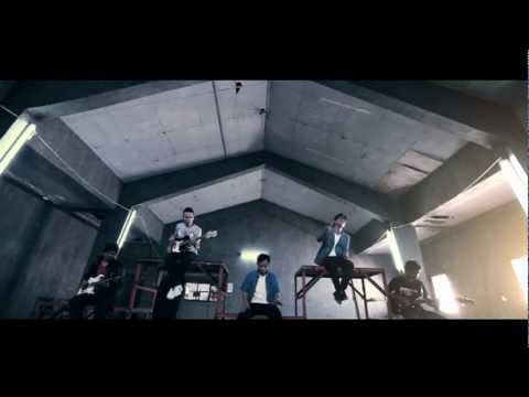 Motif Band - Tuhan Jagakan Dia (Official Music Video with Lyric)