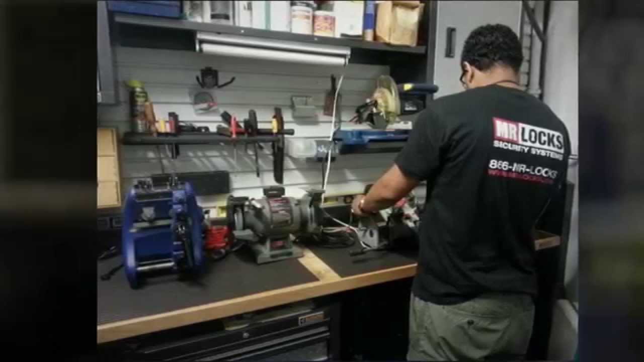Key cutting Service - Mr. Locks NYC - YouTube
