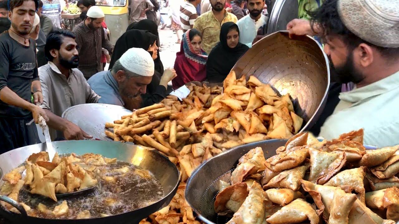 50000 Samosas & Rolls Daily Making l Tea Time Breakfast At United ...