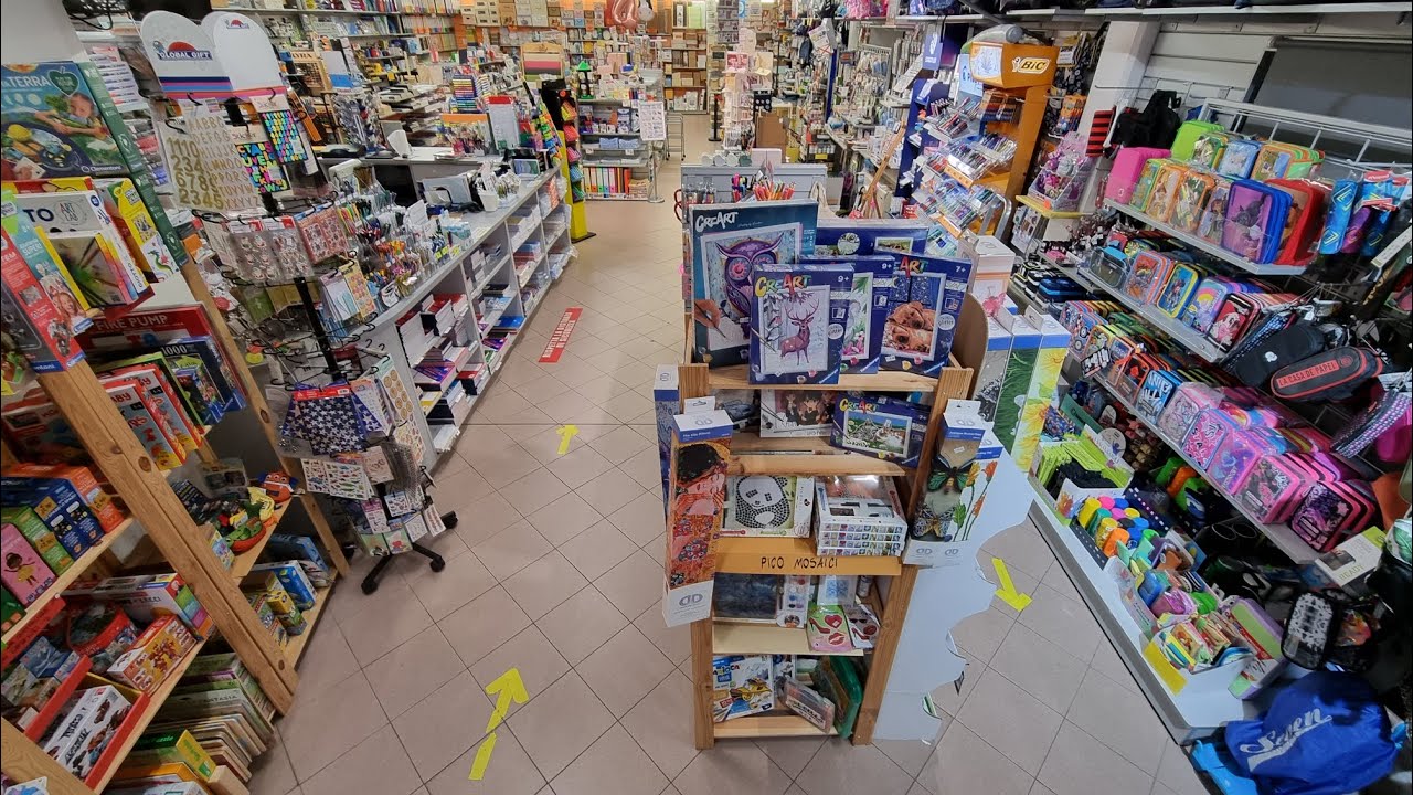 Sabato in cartoleria, per un weekend pieno di colore. #stationery # ...