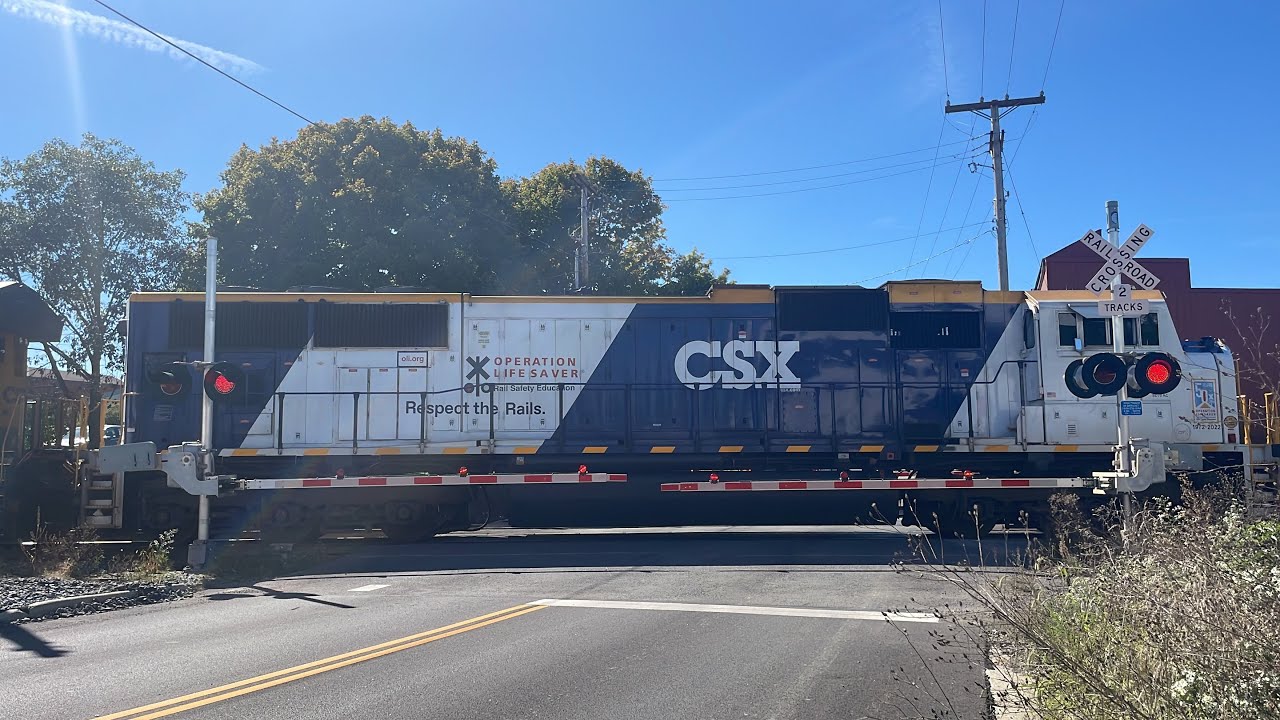 CSX 4568 (OLS) Leads Manifest West & Meets CSX 930 East | Wall St ...