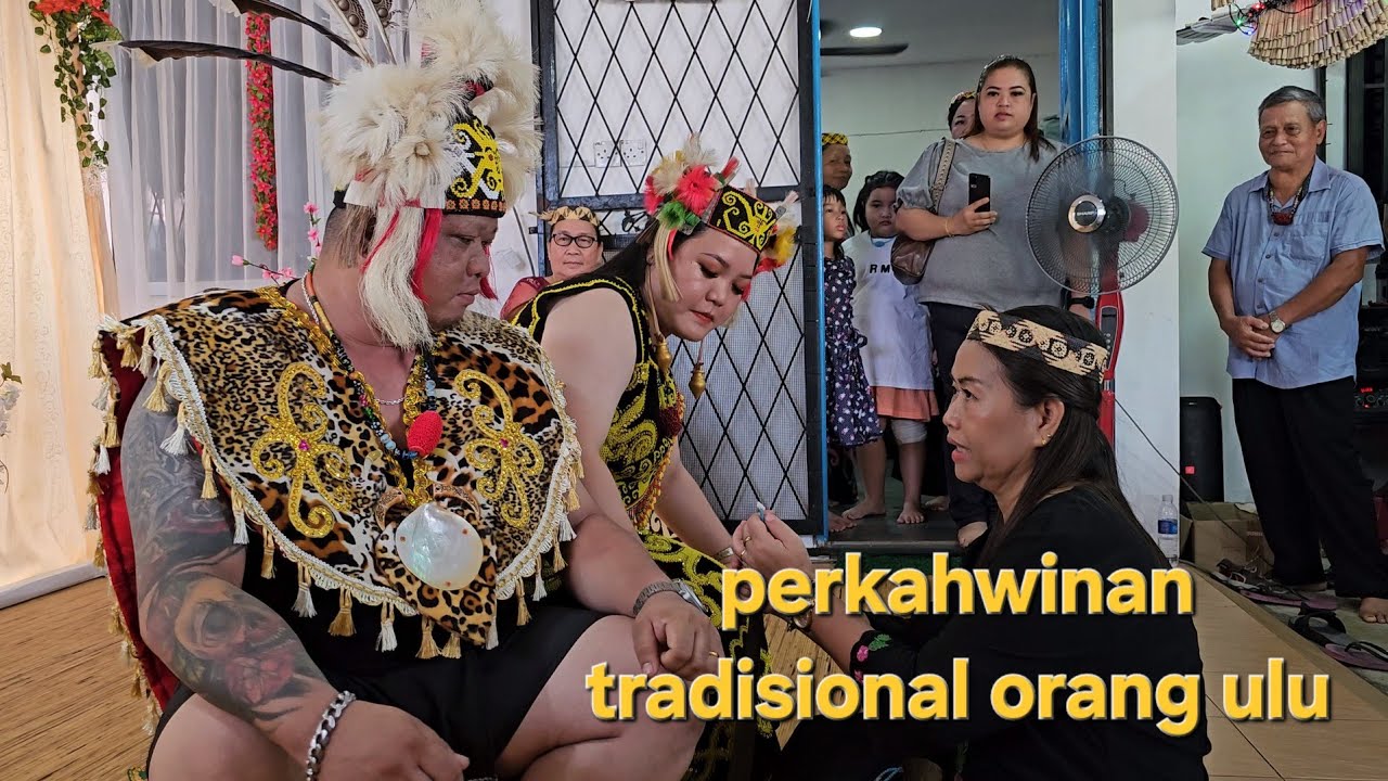 Perkahwinan tradisional suku kenyah bagi 3 pasangan pengantin - YouTube
