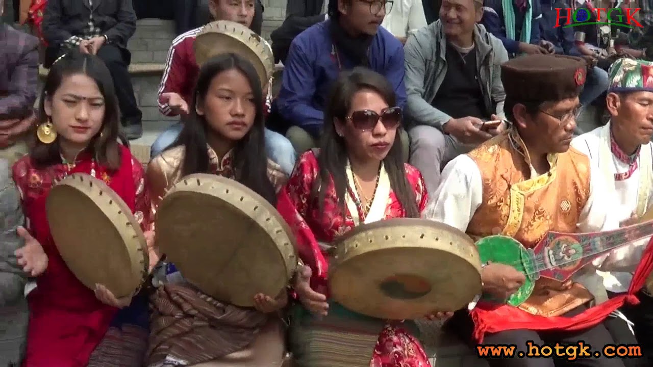 Tungna & Damphu Bajaudai typical Tamang Selo Nepali music track - YouTube