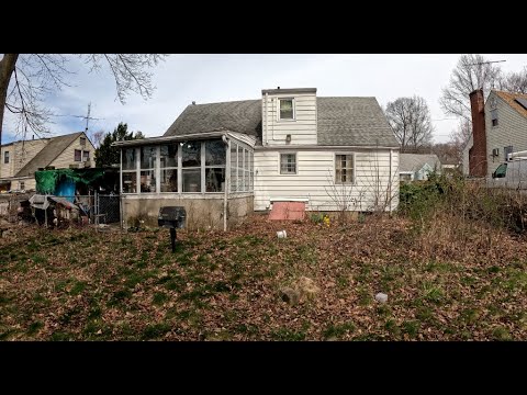 Good bones at this dated cape cod in CT | Walkthrough of the Week #33 ...