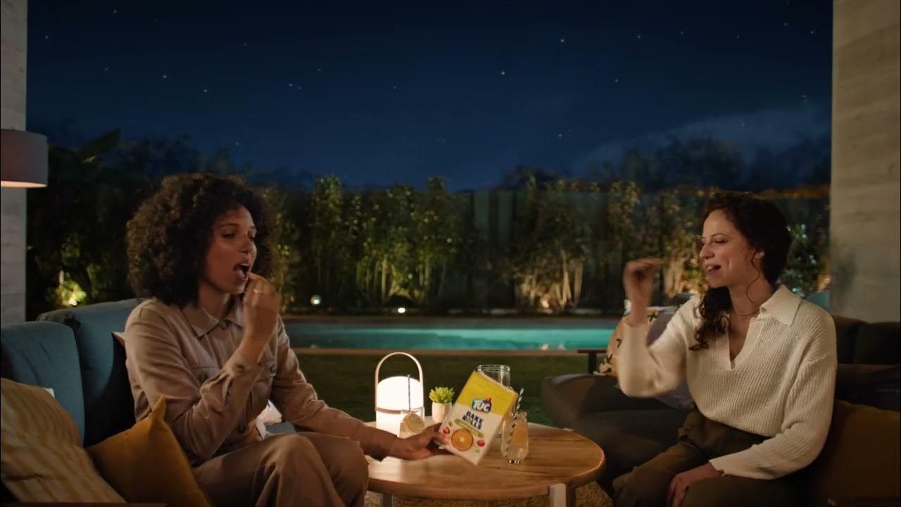 TUC BAKE ROLLS spot ufo 15'' - YouTube