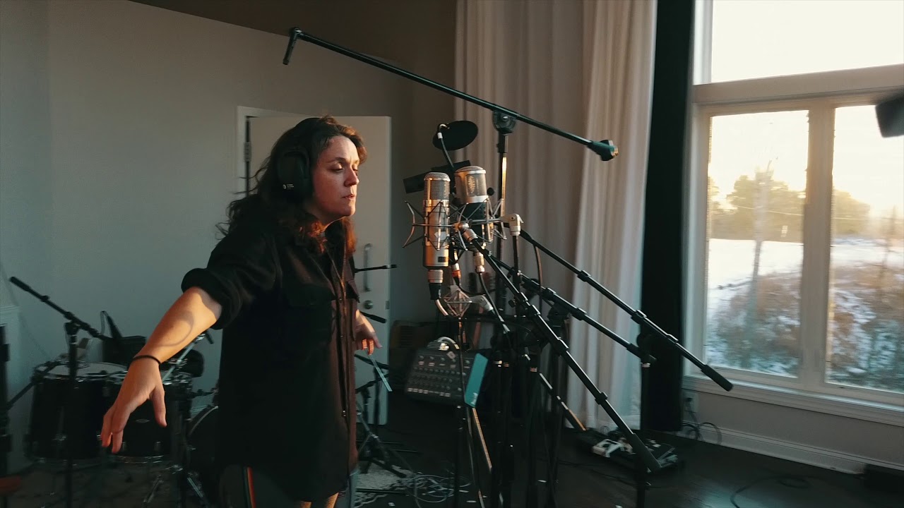 Little Beast | Lucy Wainwright Roche (Album Trailer) - YouTube