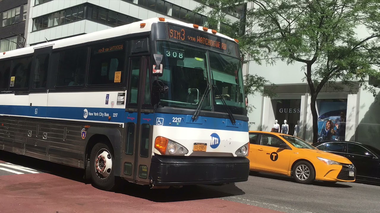 2008/2013 MCI D4500CT Review - YouTube