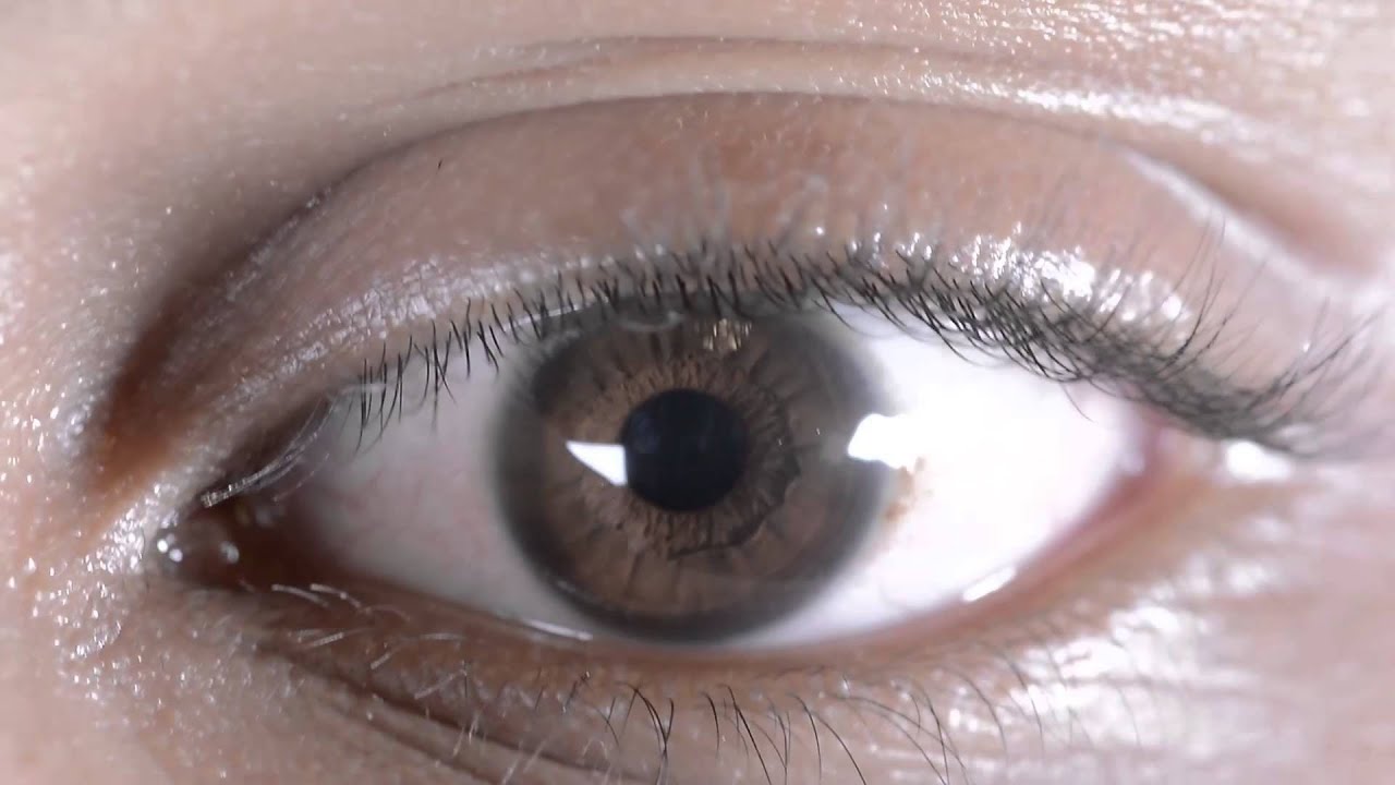 ASMR: RELAXING WHISPER EYE CLOSEUP - YouTube