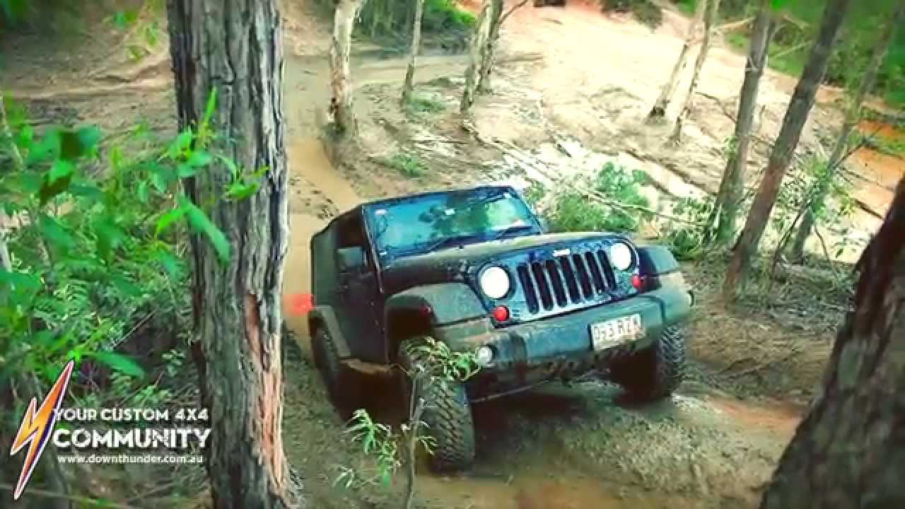 Jeep Wrangler JK stuck in the Mud - Offroad Recovery at Glasshouse ...