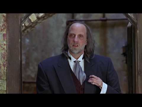 Scary Movie 2 - Kriplové