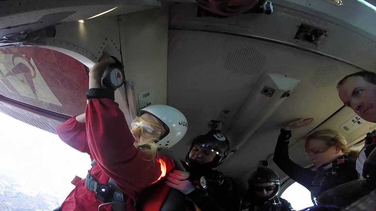 2015.08.15 Maria Veide ja Olga Panarina (SL exitid) - YouTube