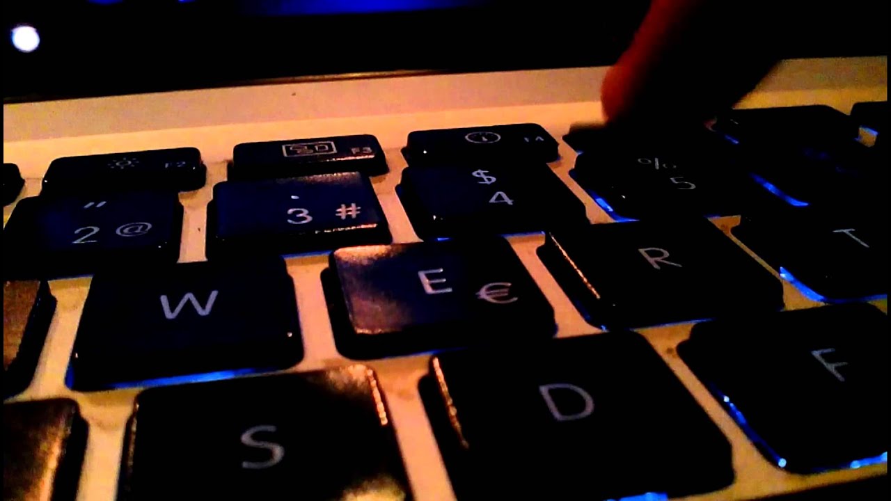 Apple MacBook Pro Ajustar la luz del teclado - YouTube