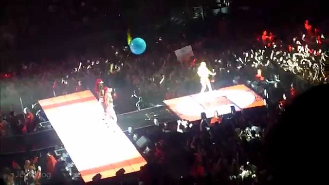 4x4 - Miley Cyrus - Bangerz Tour Melbourne - YouTube