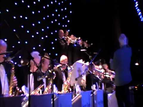 George Thorby conducts Days of wine and roses - YouTube