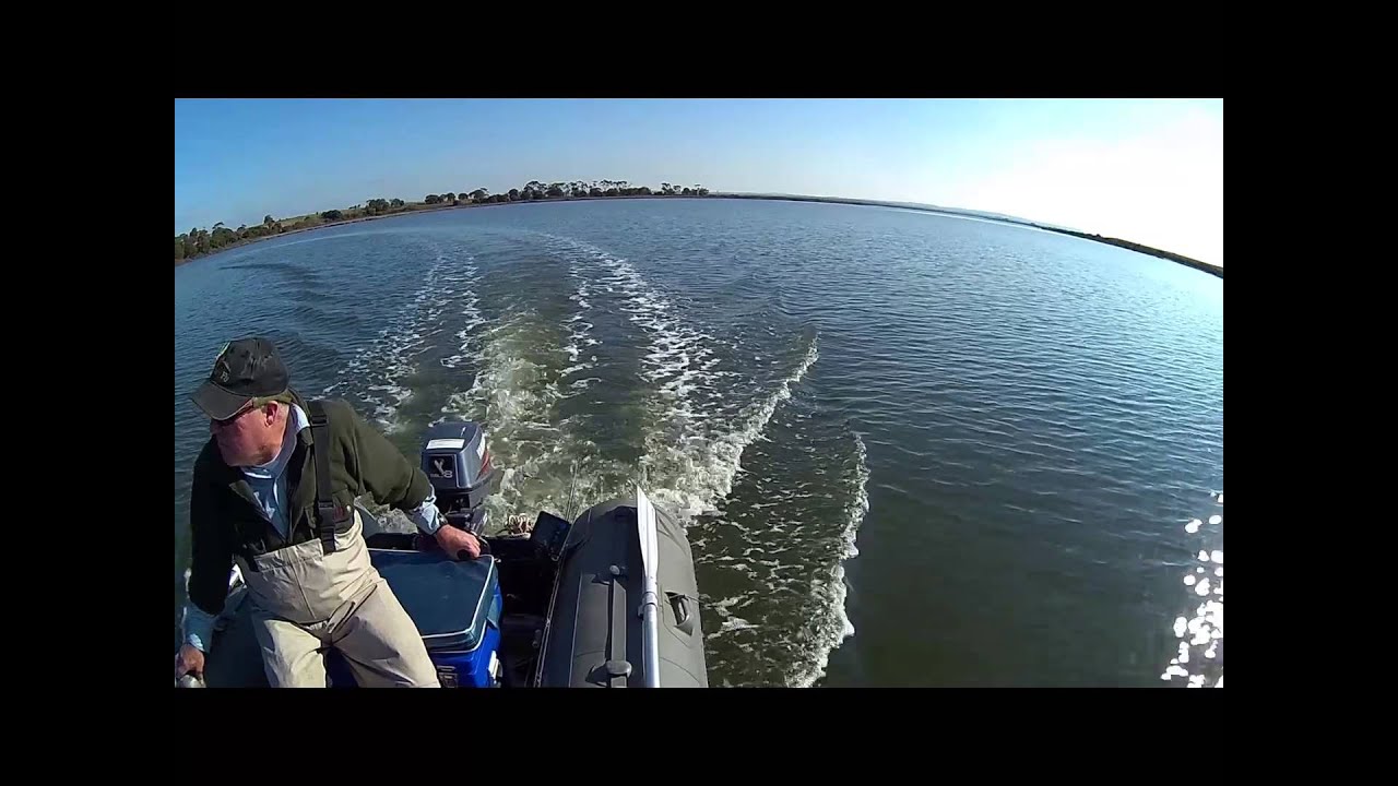 Lake Connewarre - YouTube