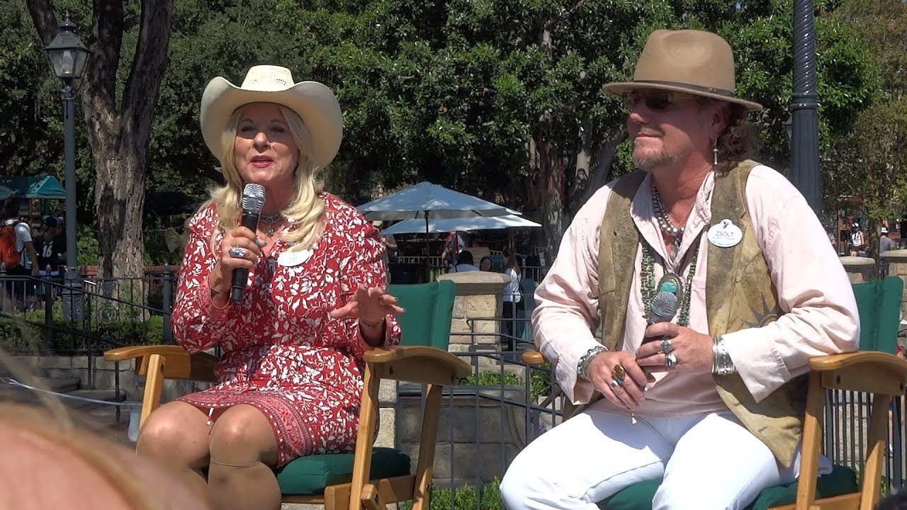 Q&A with Walt Disney Imagineers on reopening of Disneyland Railroad ...