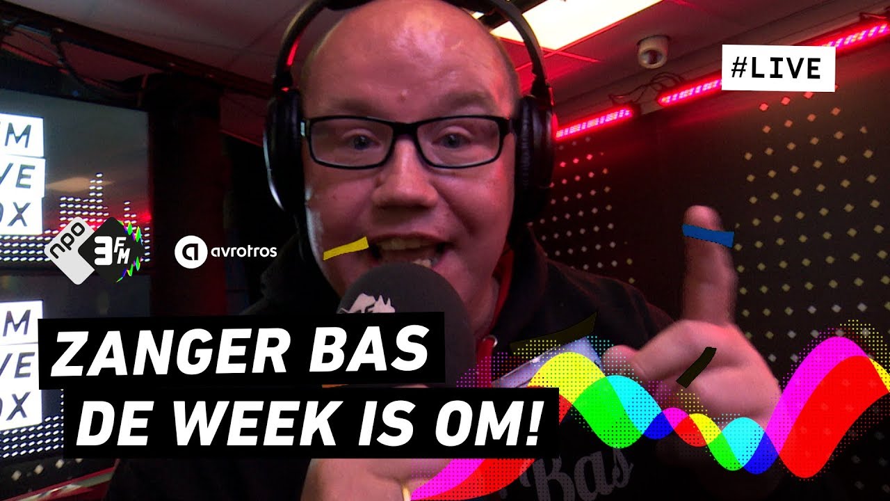 Zanger Bas - De Week Is Om! // LIVE @ Partij voor de Vrijdag 🎉 - YouTube