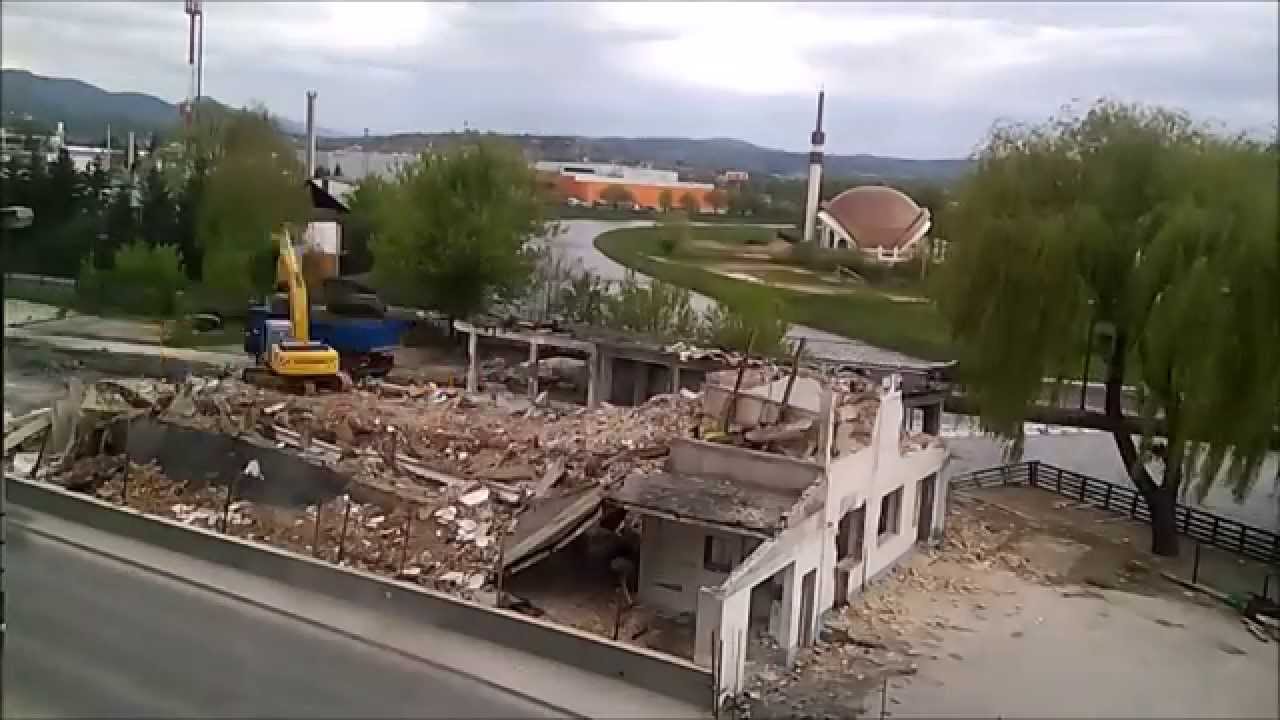 Demolition time-lapse - YouTube