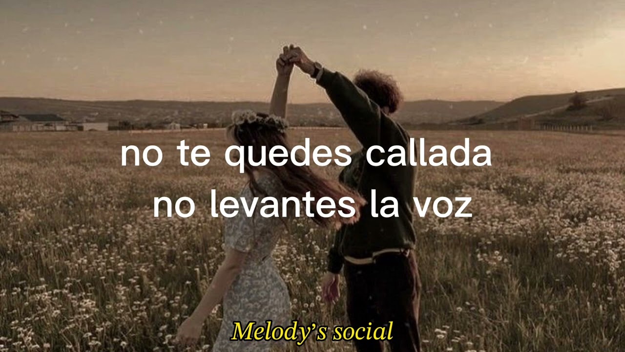 Andrés Calamaro // Flaca (LETRA) - YouTube