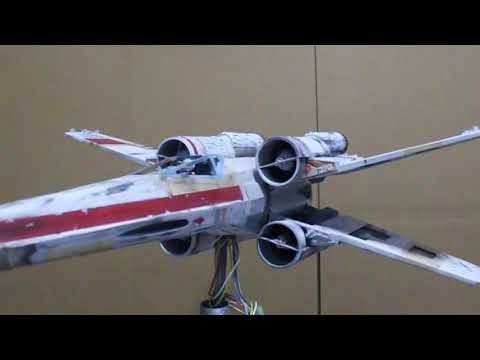 X-Wing Red 2 Motorized wings - YouTube