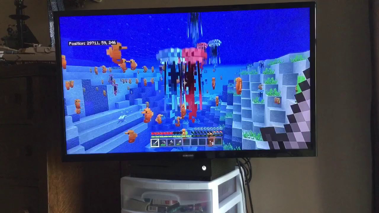 Minecraft solo survival Animals.Ep.2 Diamonds Diamonds Diamonds - YouTube