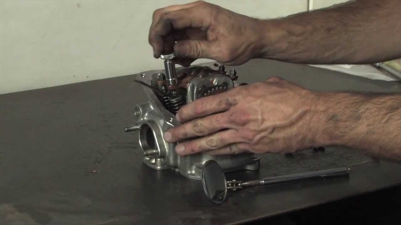 Vespa GTS Valve Adjustment - YouTube
