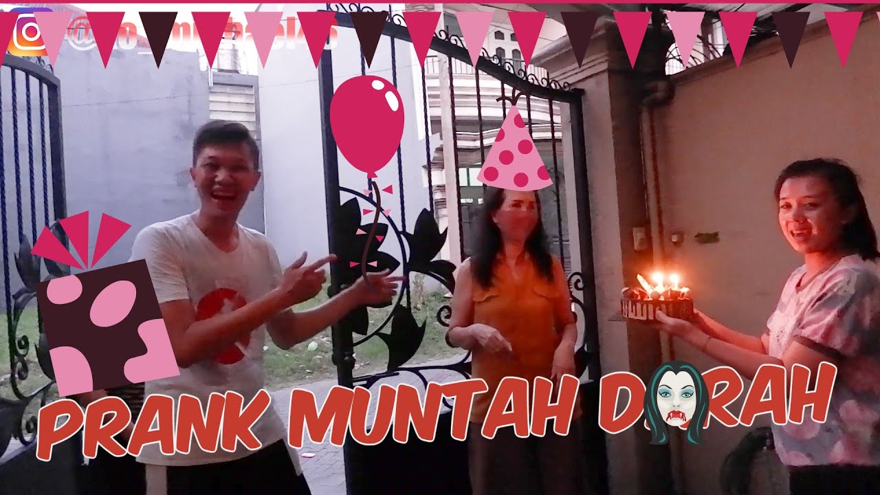 PRANK ULANG TAHUN MAMA MUNTAH DARAH, PRANK INDONESIA!!! - YouTube