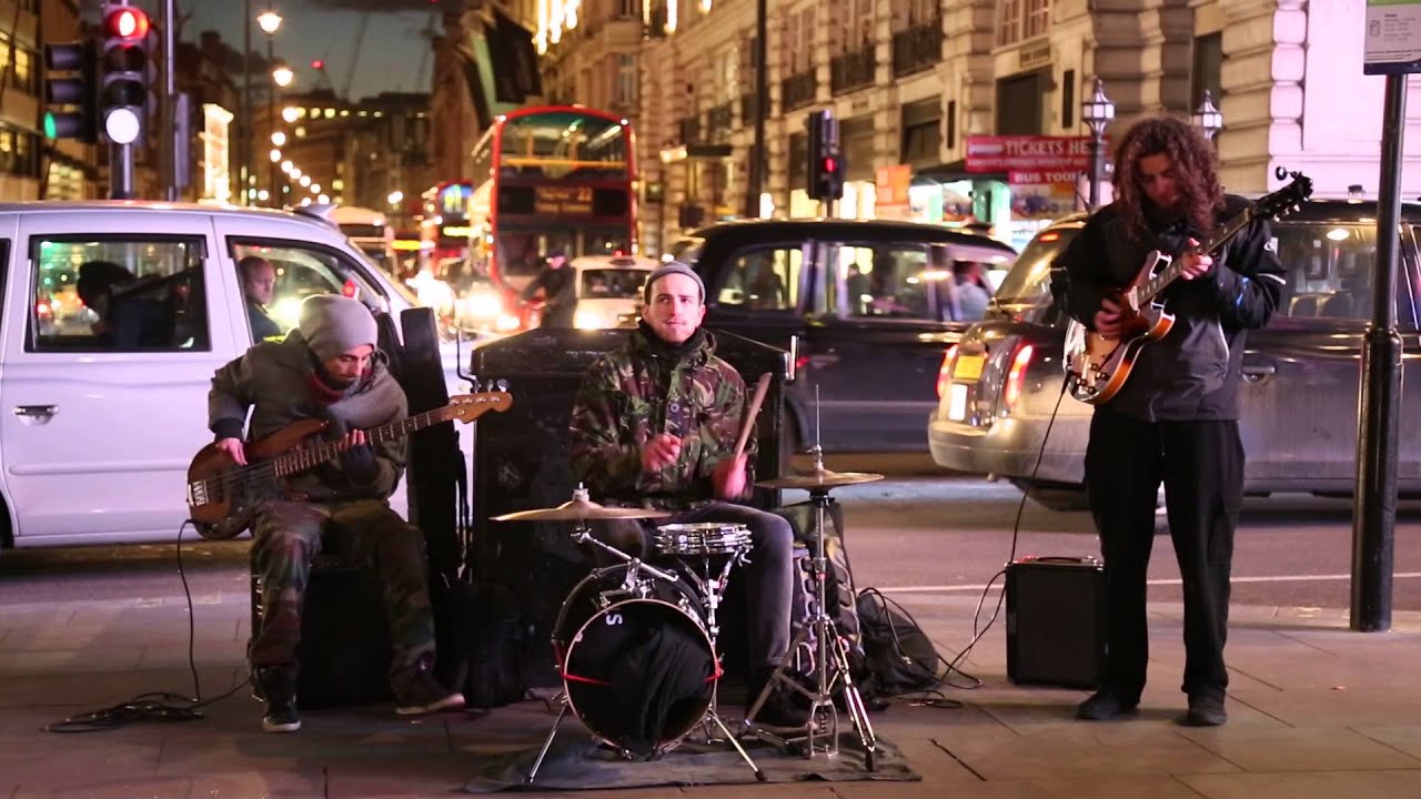 London Street Music / Show 06/1 Piccadilly Circus /London Street Music ...