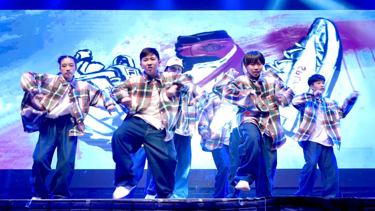 AKF Dance Studio 2022 SHOWCASE Hiphop Kid Class - YouTube