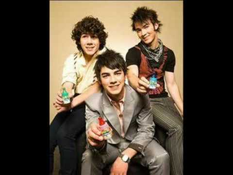 6 minutes Jonas Brothers - YouTube