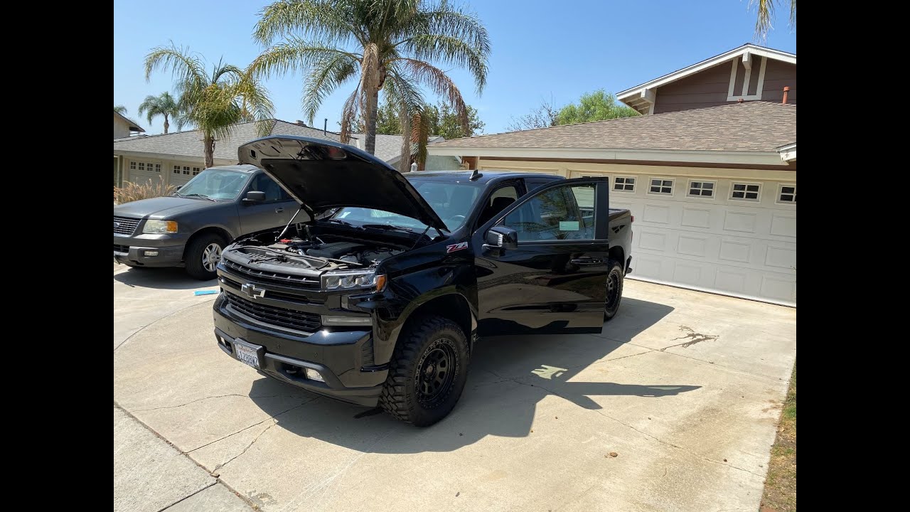 2020 silverado Z71 RST 1500 3.0 duramax diesel full walk around - YouTube