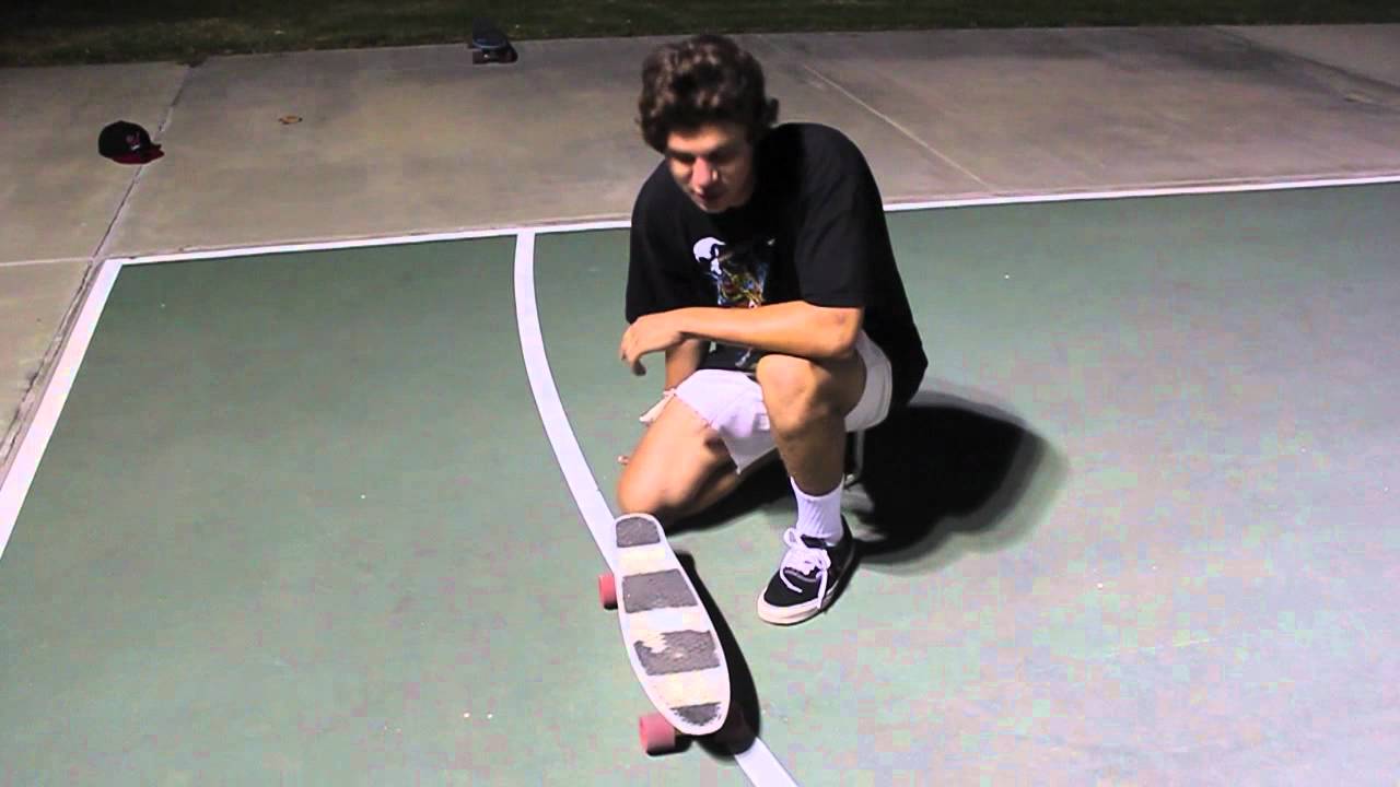 How to tre flip on a Penny and 720 flip - YouTube